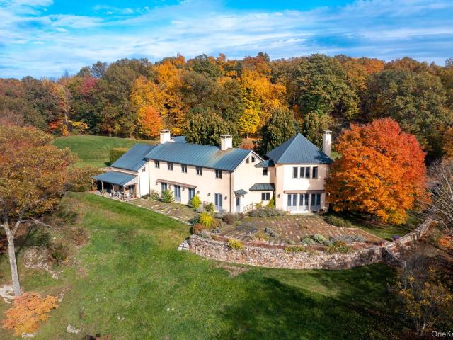 129 W Meadow Lane