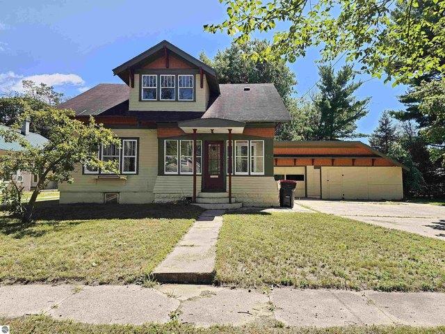 129 W Stimson St, Reed City, MI 49677