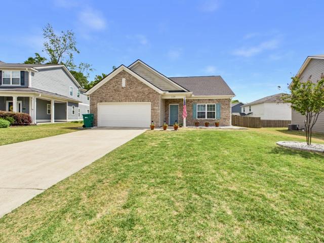129 Wood Hl Dr, Smiths Station, AL 36877 | MLS #230954 | Compass