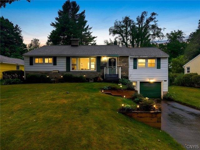 129 Wadsworth Rd, Syracuse, NY 13212