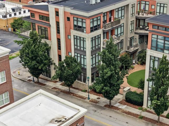 129 Walnut Street