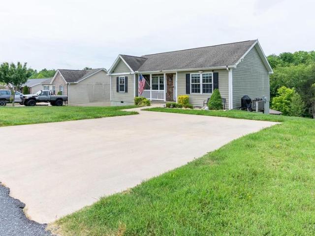 129 Thoroughbred Cir