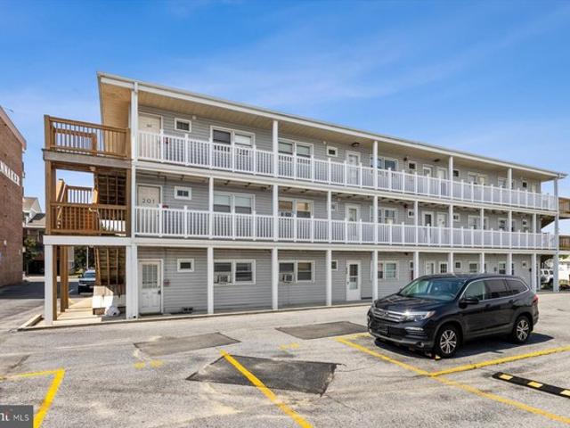 12 72nd St Unit 101, Ocean City, MD 21842