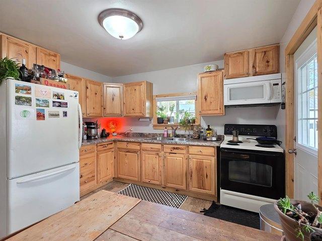 12 14 Whitney St, Winooski, VT 05404