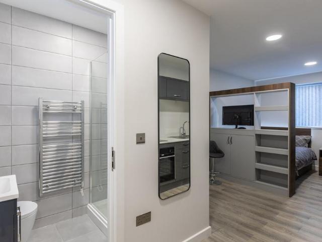 12 14 Park Lane, Sunderland, SR1 Studio to rent £3,454 pcm £797 pw