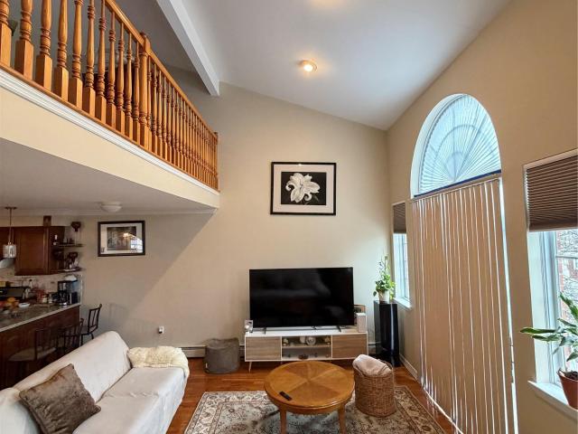 12 19 th Street