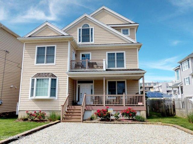12 23rd Ave, Seaside Park, NJ 08752