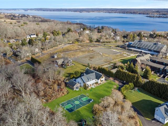 12 Taylor Road, Portsmouth, US, RI