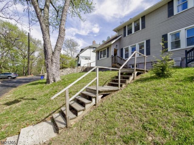 12 Tisco Ave