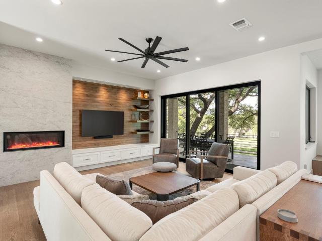 12 Treehaven Ln