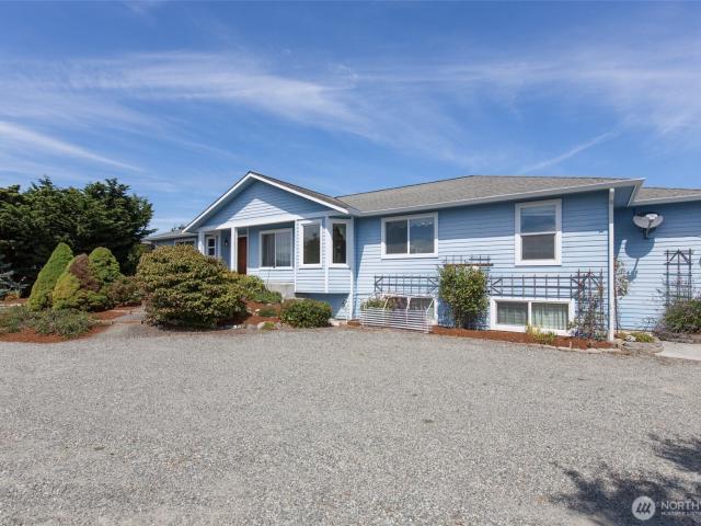 12 Tulip Lane