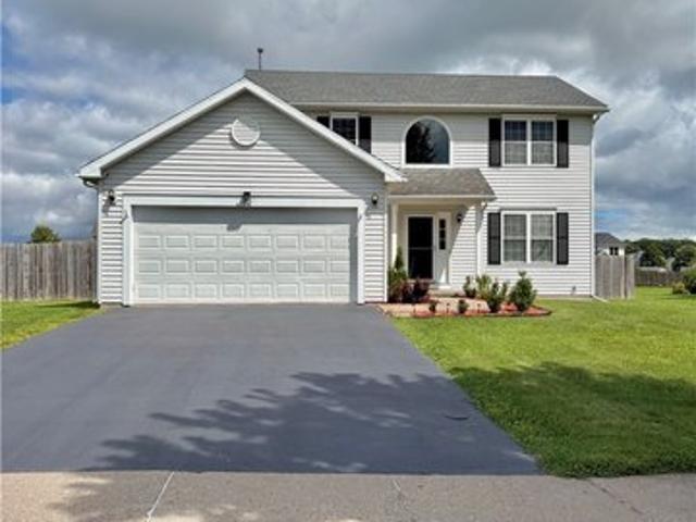 12 Tynedale Way, North Chili, NY 14514