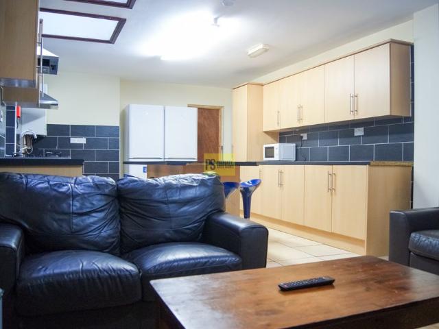 12 Umberslade Road