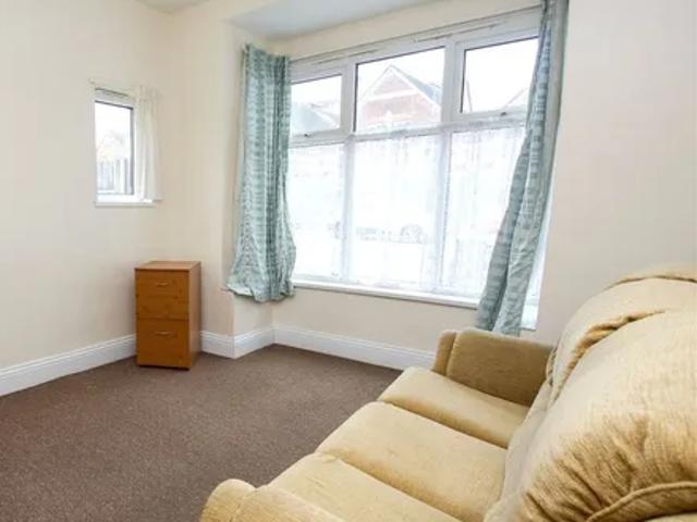12 Umberslade Road, Stirchley, B29 7RZ, United Kingdom | 4 bed house for rent #160333177 | Rentberry