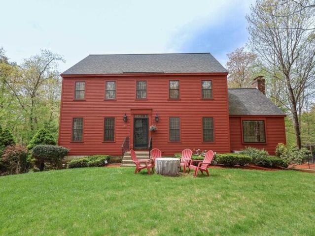 12 Village Brook Lane, Derry, NH 03038