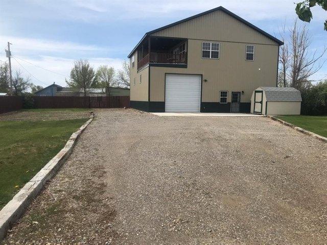 12 W Main St, Sunburst, MT 59482