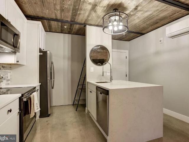 12 W Montgomery Street W # 206
