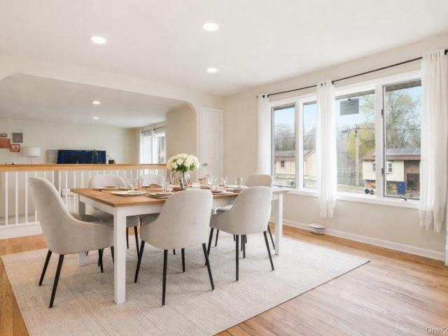 12 W Dogwood Drive