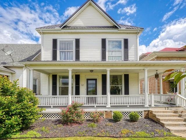 12 W South St, Jackson, OH 45640