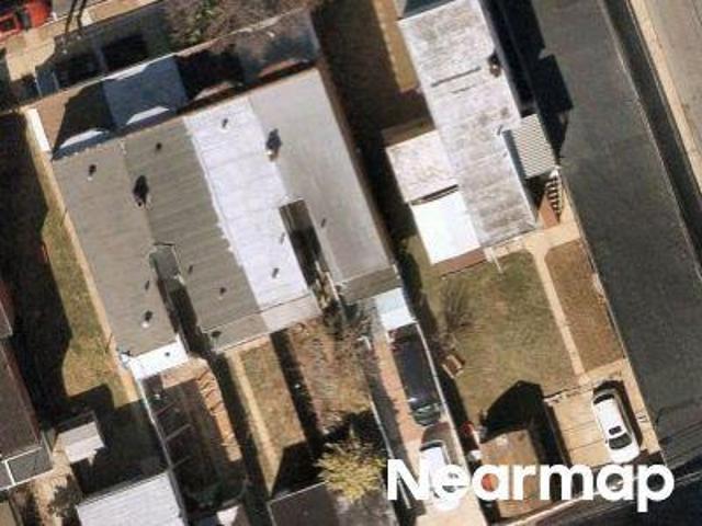 1/2 W Tilghman St