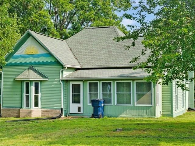 12 Wallace Ln, Fair Grove, MO 65648