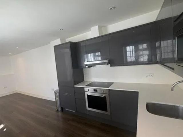12 Wendover Road, London, NW10 4RT, United Kingdom | 2 bed apartment for rent #166935413 | Rentberry