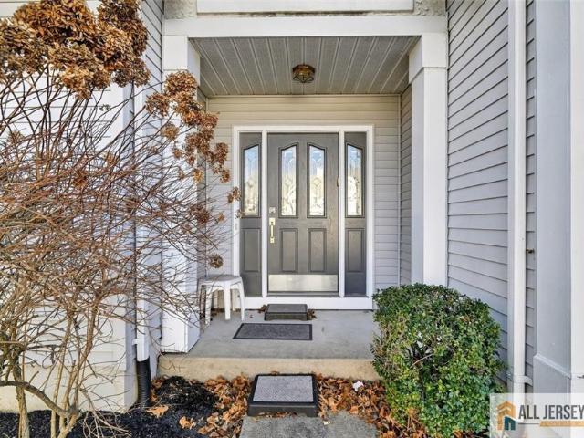 12 Wellington Pl, Monroe Township, NJ 08831 | MLS #2661 M | Compass