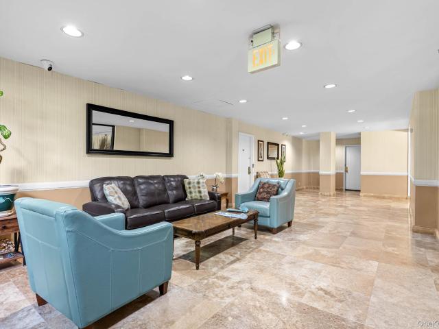 12 Westchester Avenue 6F