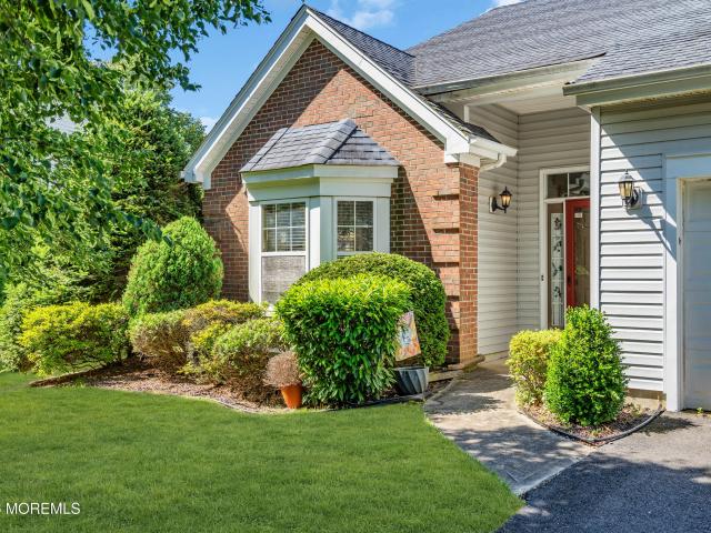 12 Wharfside Way