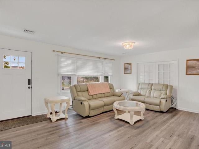 12 White Birch Avenue