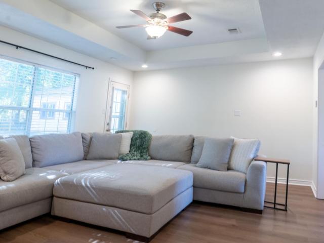 12 Windamere Cove