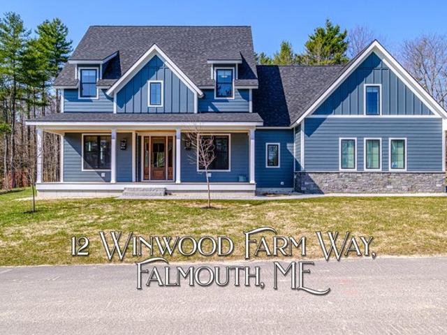 12 Winnwood Farm Way, Falmouth, ME 04105