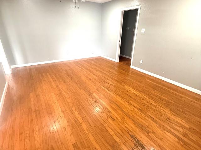 12 Willow Lane