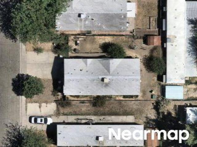 1/2 Willow Rd