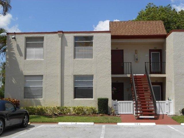 12 Willowbrook Ln Apt 201, Delray Beach, FL 33446