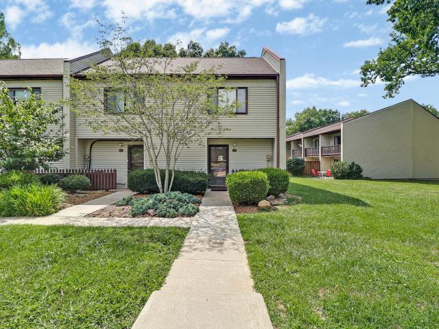 12 Wilshire Heights Dr