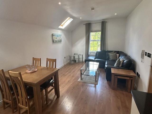 12 Woodberry Lane, Dunmurry, Belfast, BT17 0WZ