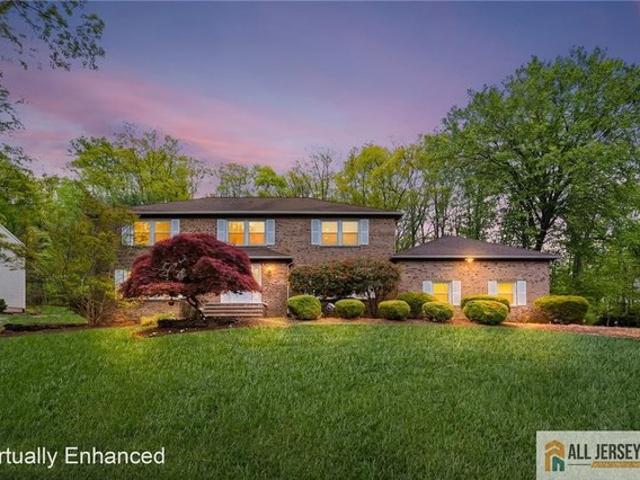 12 Woodgate Dr, South Brunswick, NJ 08852