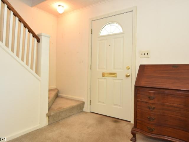 12 Woodside Ave