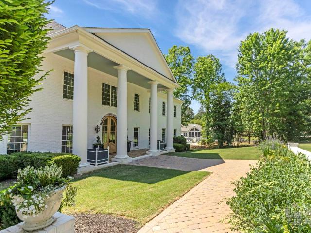 12 Woodvalley Court