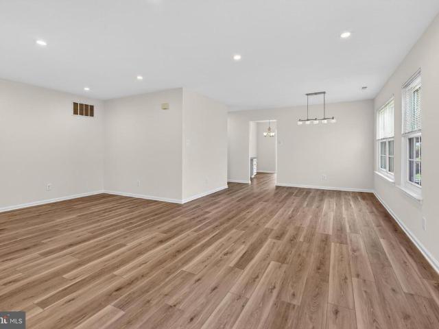 12 Yarrow Place