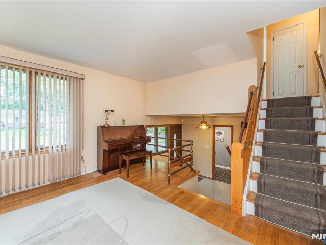12 Abbott Road