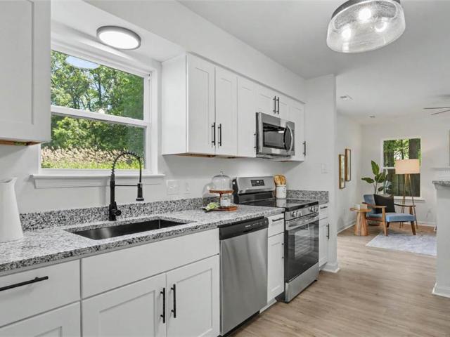 12 Alton CT