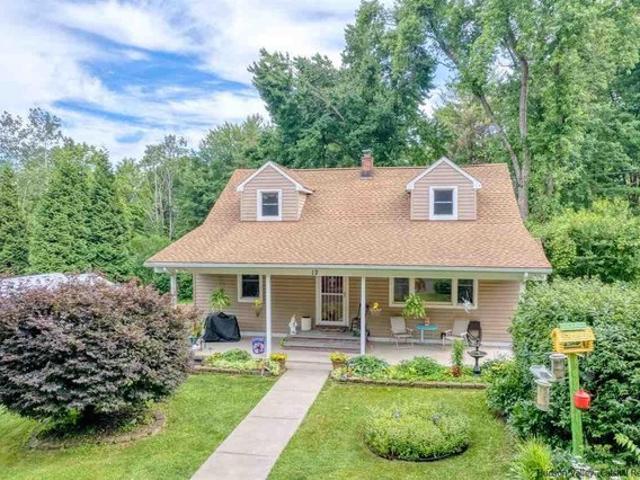 12 Anita Ct, Kingston, NY 12401