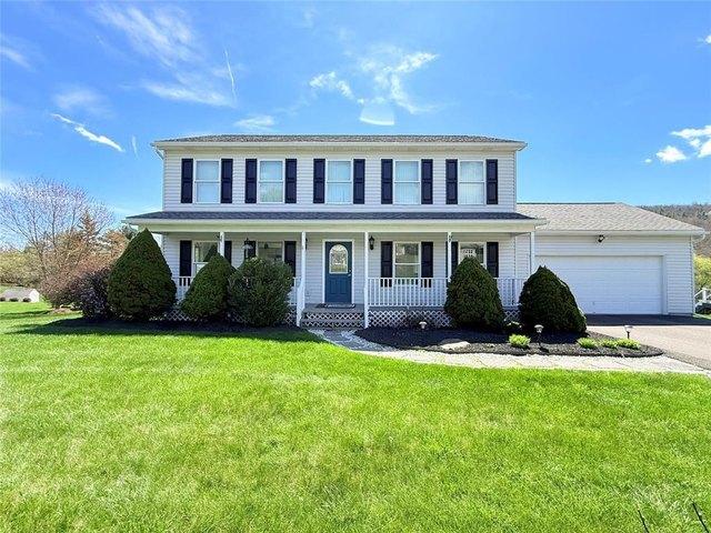 12 Antonio Ct, Endicott, NY 13760
