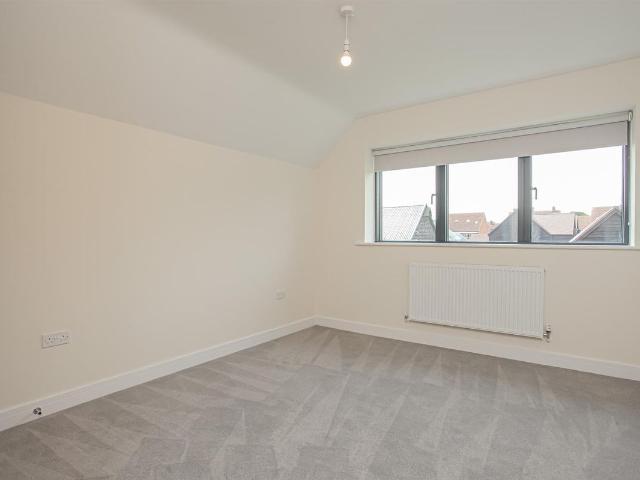 12, Aster Close, Didcot OX11, 4 bed detached house to rent, £2,700 pcm | PrimeLocation