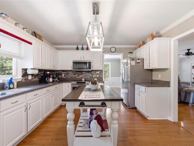 12 Appling Way NE