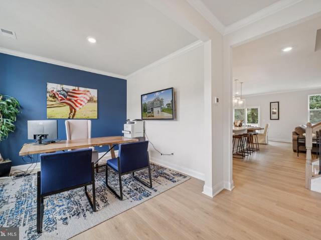 12 Avonwoods Court