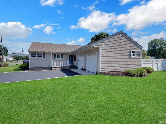 12 Bainbridge Avenue