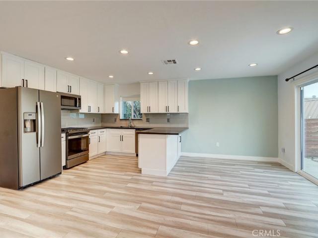 1/2 Beckford Avenue